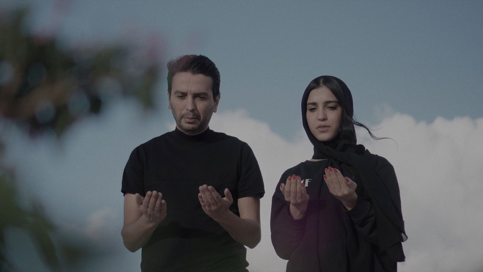 شاهد فيلم لقطعة - Artify